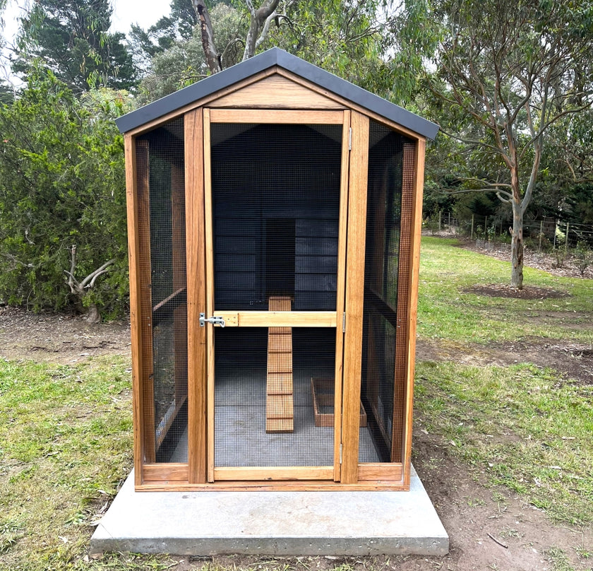 Luxury Farmhouse Chicken Coops – Talking Hens